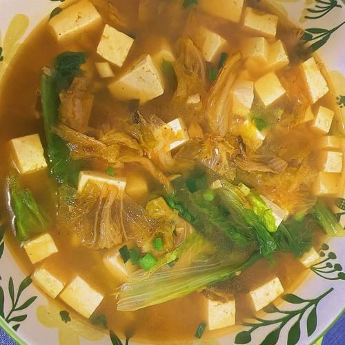 泡菜豆腐汤热量是多少_减脂期能吃吗-第1张图片-山城妙识