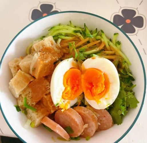 酸甜冷面怎么做_冷面酱汁比例是多少-第1张图片-山城妙识