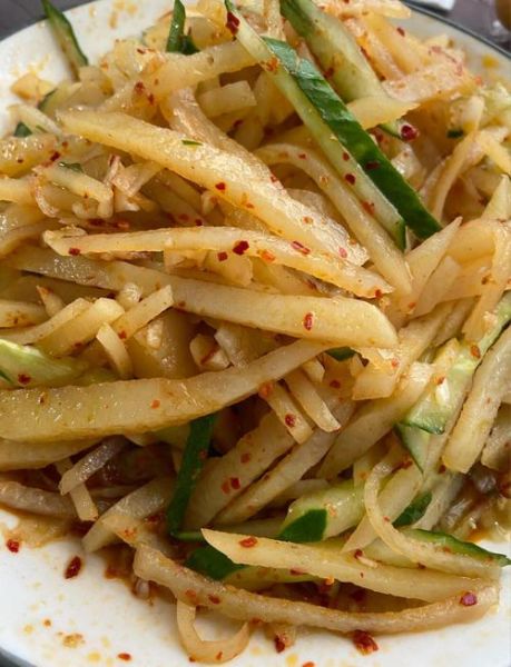 凉拌土豆丝怎么做才脆_正宗做法秘诀-第1张图片-山城妙识