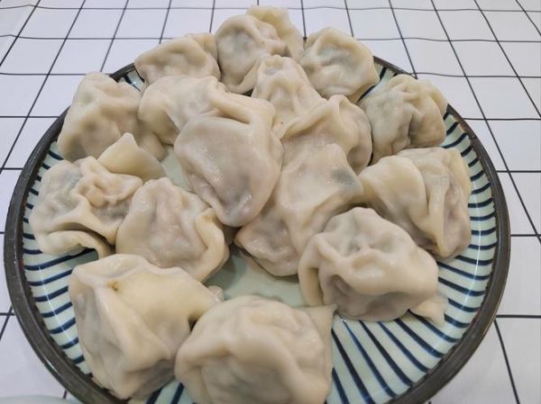 猪肉大葱饺子馅怎么调好吃_饺子馅不腥的秘诀-第3张图片-山城妙识