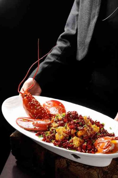 波士顿龙虾摆盘怎么摆_波士顿龙虾摆盘图片教程-第1张图片-山城妙识 波士顿龙虾摆盘怎么摆_波士顿龙虾摆盘图片教程-第1张图片-山城妙识