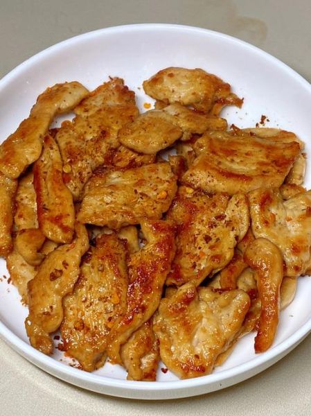 鸡胸肉怎么做好吃_鸡胸肉的做法大全-第1张图片-山城妙识