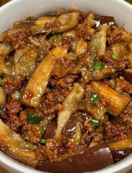 五花肉炒茄子怎么做_茄子要不要先炸-第1张图片-山城妙识