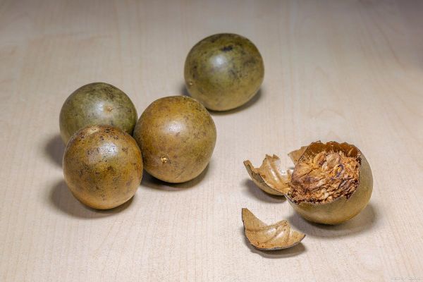 罗汉果禁忌慢性咽炎_慢性咽炎能喝罗汉果吗-第3张图片-山城妙识 罗汉果禁忌慢性咽炎_慢性咽炎能喝罗汉果吗-第3张图片-山城妙识