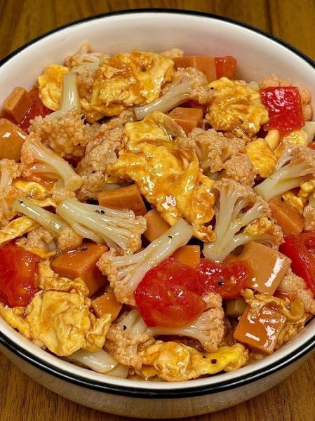 西红柿花菜怎么炒好吃_西红柿花菜家常做法-第1张图片-山城妙识