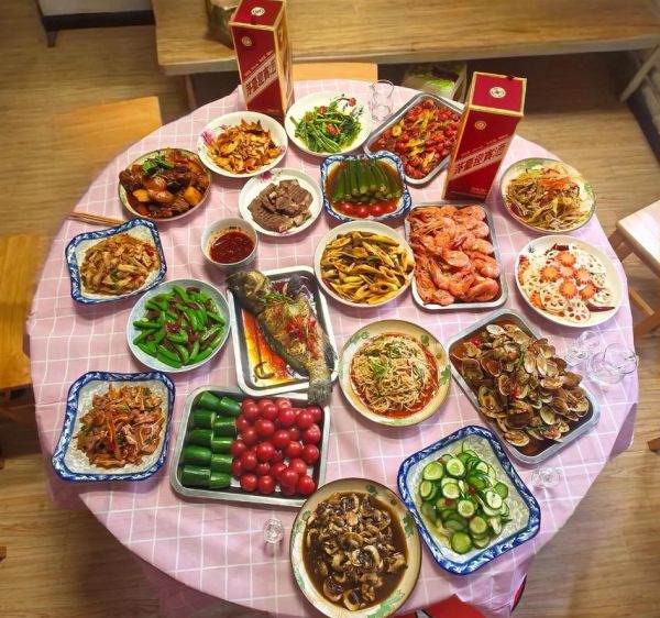 丰盛的一桌菜怎么拍_丰盛的一桌菜怎么摆盘-第1张图片-山城妙识 丰盛的一桌菜怎么拍_丰盛的一桌菜怎么摆盘-第1张图片-山城妙识