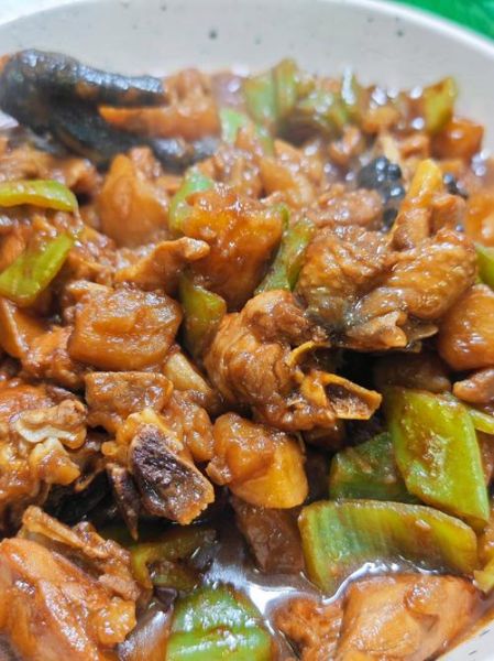 炖鸡块放什么调料_家常做法用什么香料-第1张图片-山城妙识 炖鸡块放什么调料_家常做法用什么香料-第1张图片-山城妙识