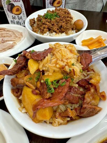 土豆牛腩焖饭怎么做_土豆牛腩焖饭要多久-第2张图片-山城妙识