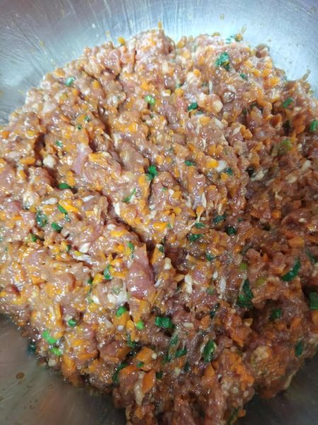 羊肉胡萝卜饺子馅怎么做_羊肉胡萝卜饺子馅怎么调好吃-第2张图片-山城妙识 羊肉胡萝卜饺子馅怎么做_羊肉胡萝卜饺子馅怎么调好吃-第2张图片-山城妙识