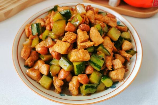 宫保鸡丁怎么做_王刚版正宗做法-第2张图片-山城妙识