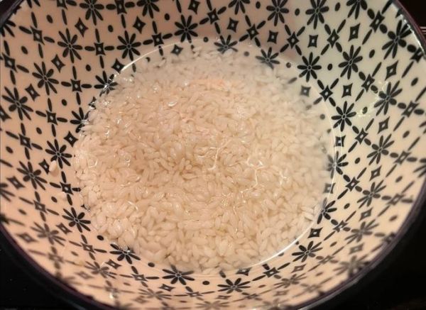 微波炉煮米饭要多长时间_微波炉煮米饭水米比例-第1张图片-山城妙识