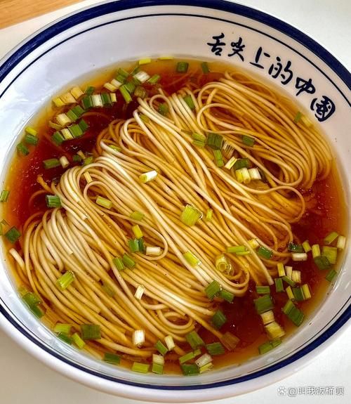 阳春面怎么做好吃又简单_阳春面汤底的正宗做法-第3张图片-山城妙识