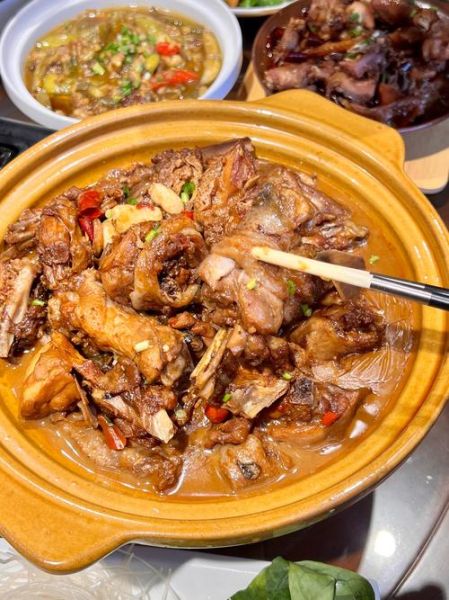 红烧土鸡怎么做_红烧土鸡要焯水吗-第3张图片-山城妙识 红烧土鸡怎么做_红烧土鸡要焯水吗-第3张图片-山城妙识