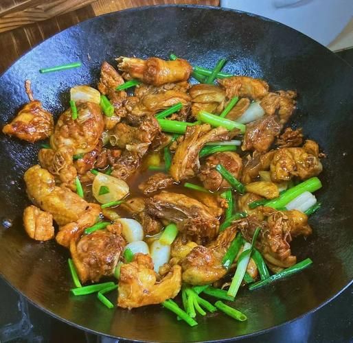 红烧土鸡怎么做_红烧土鸡要焯水吗-第1张图片-山城妙识 红烧土鸡怎么做_红烧土鸡要焯水吗-第1张图片-山城妙识