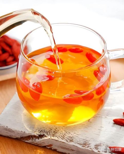 枸杞子泡水喝的功效与作用_长期喝会上火吗-第2张图片-山城妙识