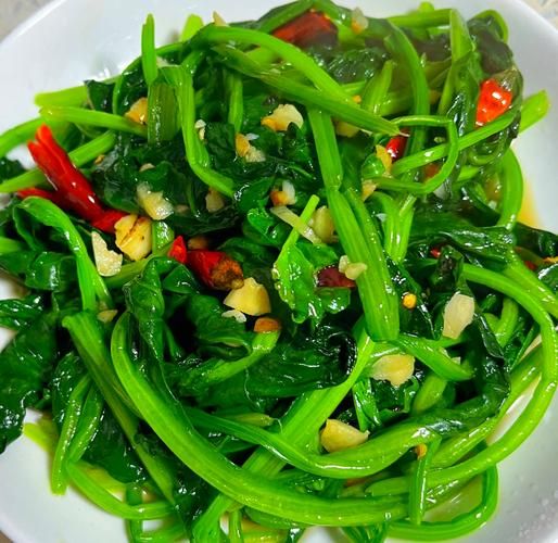 菠菜怎么炒才好吃_菠菜焯水几分钟才翠绿-第1张图片-山城妙识 菠菜怎么炒才好吃_菠菜焯水几分钟才翠绿-第1张图片-山城妙识