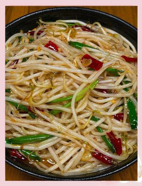 醋溜绿豆芽怎么炒好吃_绿豆芽焯水还是不焯水-第1张图片-山城妙识 醋溜绿豆芽怎么炒好吃_绿豆芽焯水还是不焯水-第1张图片-山城妙识