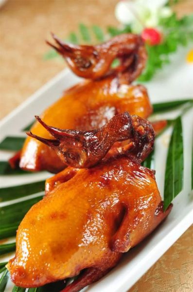 红烧乳鸽怎么做_红烧乳鸽正宗做法-第2张图片-山城妙识