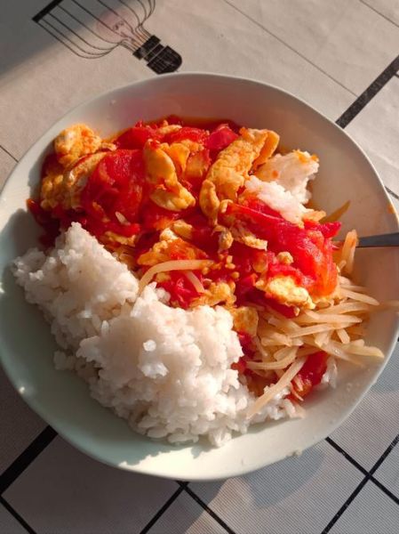 蛋炒饭加番茄怎么做_蛋炒饭加番茄好吃吗-第1张图片-山城妙识