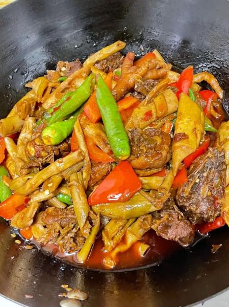 烧鸡公怎么烧好吃_烧鸡公做法视频教程-第1张图片-山城妙识