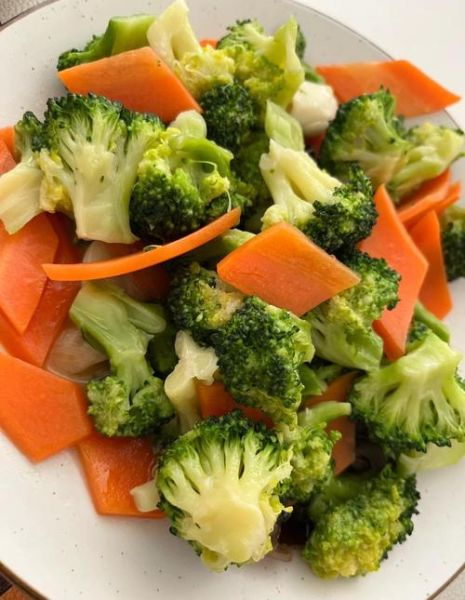 西兰花怎么焯水不变黄_西兰花炒几分钟才脆-第1张图片-山城妙识