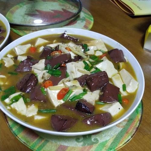 猪血豆腐汤怎么做_猪血豆腐汤的家常做法-第2张图片-山城妙识 猪血豆腐汤怎么做_猪血豆腐汤的家常做法-第2张图片-山城妙识