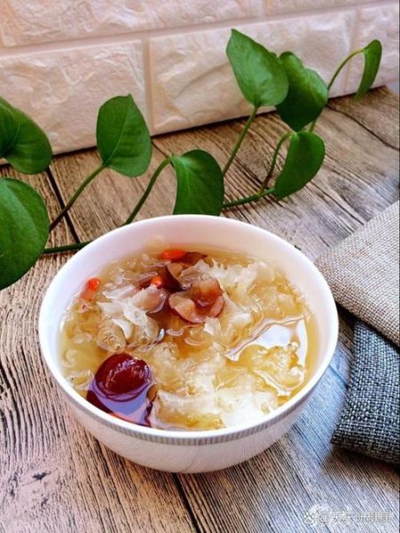 银耳羹怎么做最好吃_银耳羹怎么做才粘稠-第3张图片-山城妙识