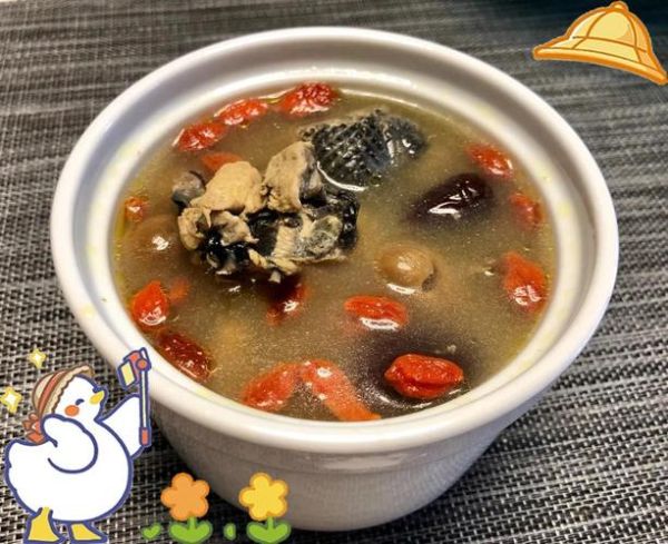 乌鸡和什么炖汤最好_乌鸡炖汤搭配推荐-第1张图片-山城妙识