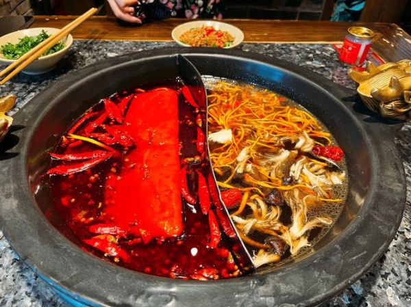 四川美食有哪些_四川火锅为什么辣而不燥-第3张图片-山城妙识 四川美食有哪些_四川火锅为什么辣而不燥-第3张图片-山城妙识