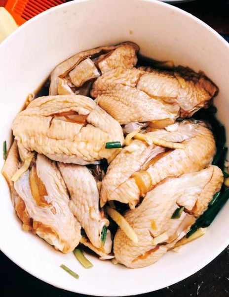 红烧中翅怎么做最简单_红烧中翅最懒人做法-第3张图片-山城妙识