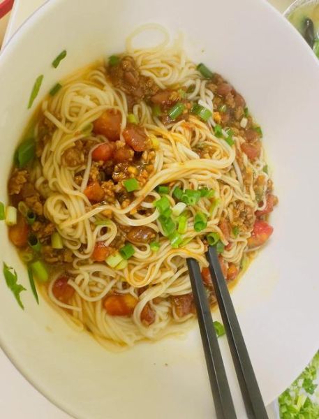 面条臊子怎么做最好吃_臊子面最经典的做法-第3张图片-山城妙识