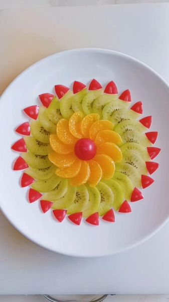 水果拼盘怎么做简单又好看_水果拼盘图片大全-第1张图片-山城妙识