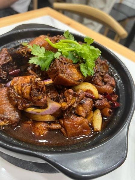 家常炖大公鸡怎么炖才好吃_炖大公鸡放什么调料最香-第1张图片-山城妙识