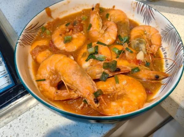 西红柿炒大虾怎么做好吃_家常做法步骤详解-第3张图片-山城妙识