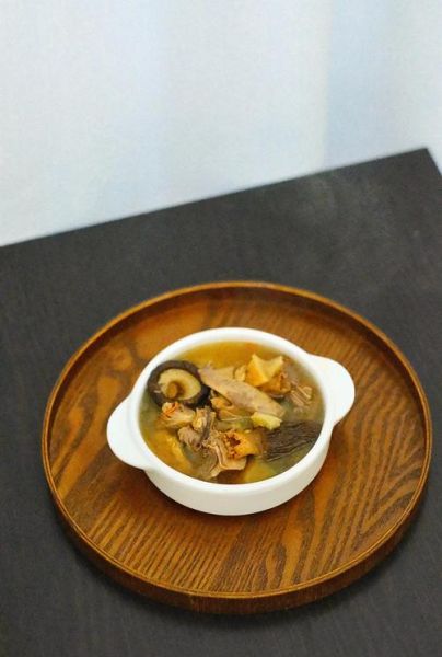 乳鸽怎么炖最补_乳鸽的功效与禁忌-第2张图片-山城妙识 乳鸽怎么炖最补_乳鸽的功效与禁忌-第2张图片-山城妙识