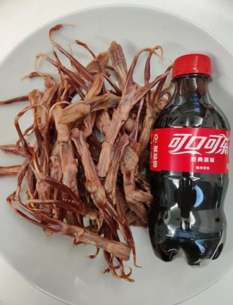 半成品可乐鸭舌怎么做好吃_可乐鸭舌做法窍门-第1张图片-山城妙识