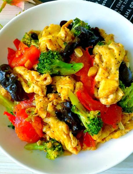 西兰花怎么炒孩子爱吃_西兰花炒蛋做法-第2张图片-山城妙识