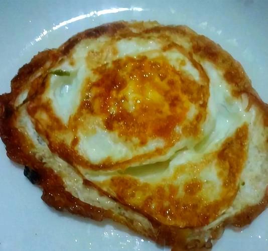 怎样煎鸡蛋又嫩又好吃_煎鸡蛋不粘锅的秘诀-第2张图片-山城妙识 怎样煎鸡蛋又嫩又好吃_煎鸡蛋不粘锅的秘诀-第2张图片-山城妙识