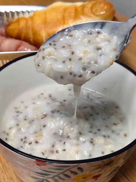 燕麦粥怎么煮才好吃_燕麦粥加什么更香-第1张图片-山城妙识 燕麦粥怎么煮才好吃_燕麦粥加什么更香-第1张图片-山城妙识