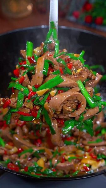 腰花最正宗的做法_腰花怎么炒才不腥-第1张图片-山城妙识