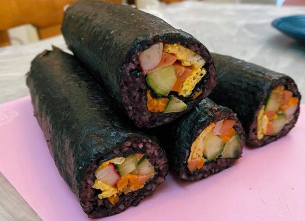 紫菜包饭怎么卷_紫菜包饭用什么米-第1张图片-山城妙识 紫菜包饭怎么卷_紫菜包饭用什么米-第1张图片-山城妙识