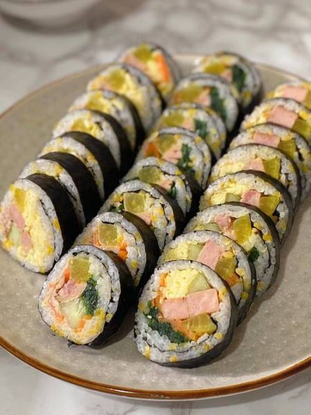 紫菜包饭怎么卷_紫菜包饭用什么米-第2张图片-山城妙识 紫菜包饭怎么卷_紫菜包饭用什么米-第2张图片-山城妙识