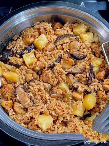 电饭煲鸡腿土豆焖饭怎么做_电饭煲鸡腿土豆焖饭好吃吗-第1张图片-山城妙识