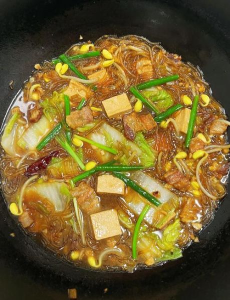 白菜炖粉条的家常做法_白菜炖粉条怎么做好吃-第1张图片-山城妙识 白菜炖粉条的家常做法_白菜炖粉条怎么做好吃-第1张图片-山城妙识