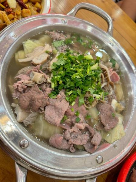 清汤牛肉怎么煮_清汤牛肉用冷水还是热水-第1张图片-山城妙识