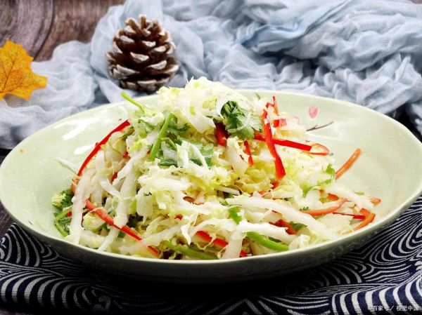 凉拌圆白菜丝怎么做_凉拌圆白菜丝要不要焯水-第2张图片-山城妙识