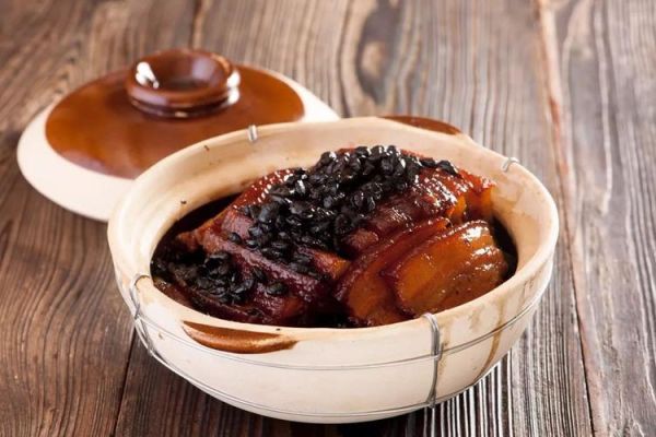 走油豆豉扣肉是哪个地方的菜_走油豆豉扣肉正宗做法-第1张图片-山城妙识