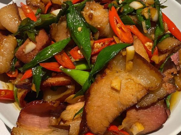 烟熏肉炒什么菜好吃_经典搭配推荐-第2张图片-山城妙识 烟熏肉炒什么菜好吃_经典搭配推荐-第2张图片-山城妙识