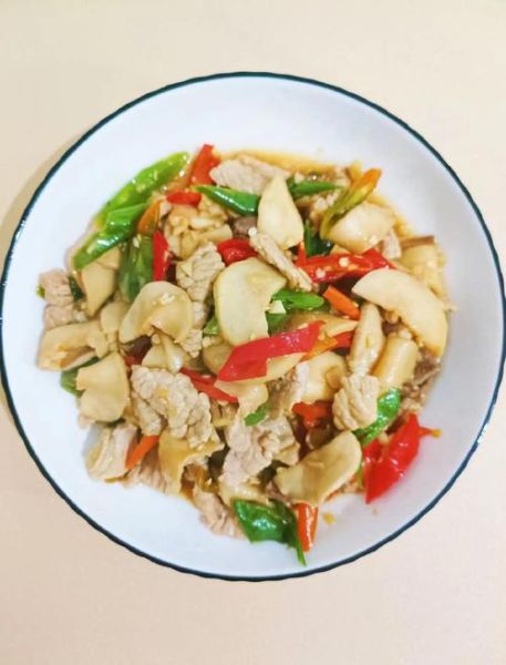 杏鲍菇炒肉用不用焯水_焯水还是不焯水-第3张图片-山城妙识