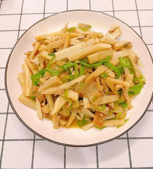 杏鲍菇炒肉用不用焯水_焯水还是不焯水-第1张图片-山城妙识